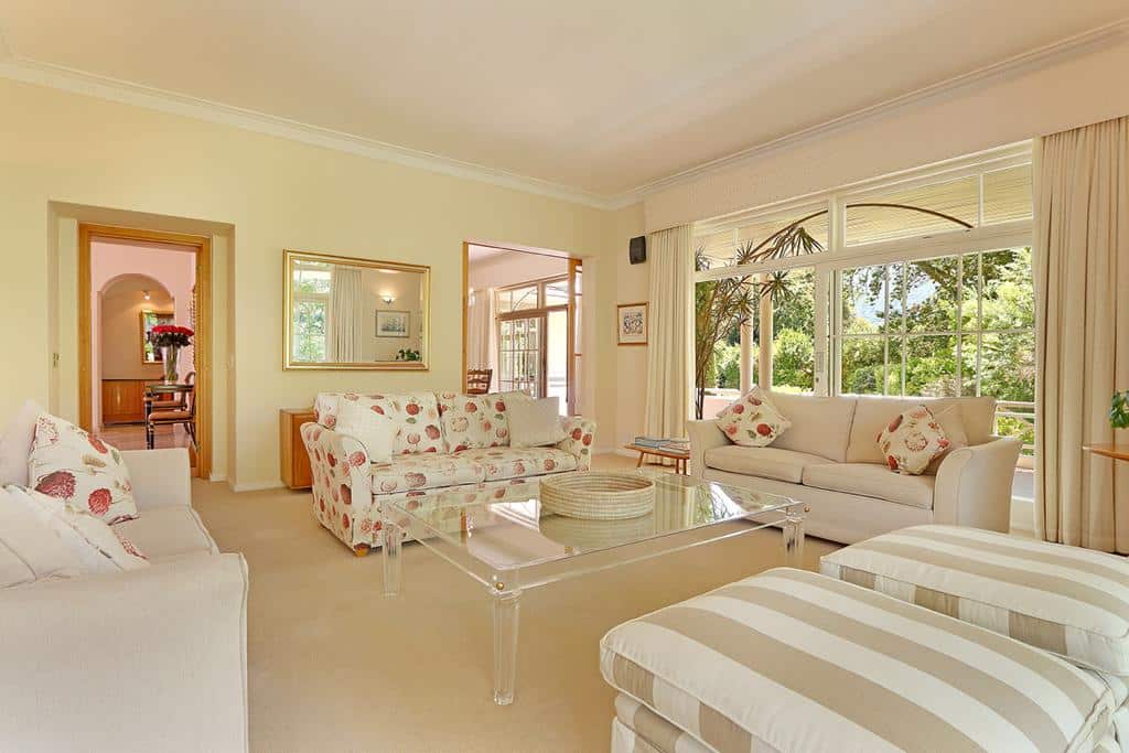 Luxurious 3-Bedroom Stately Home in Bishops Court | Mountain Views & Pool